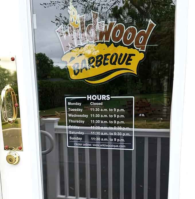 Closed Mondays, open for business the rest of the week. Plan your barbecue pilgrimage accordingly and bring stretchy pants.