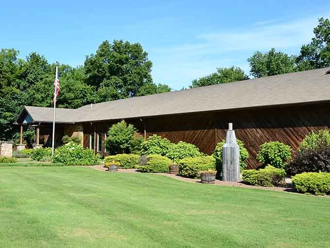 That manicured lawn and rustic wooden exterior say "come on in and stay awhile" without uttering a single word.