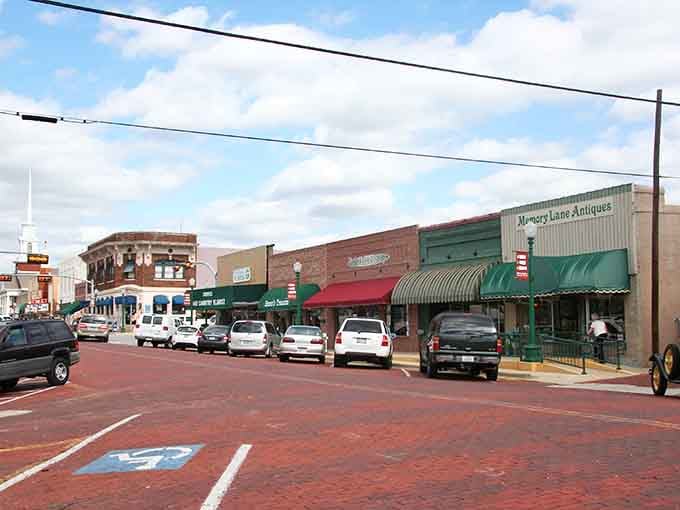 Mineola's brick-paved main street is lined with green awnings and antique shops just waiting to be explored.