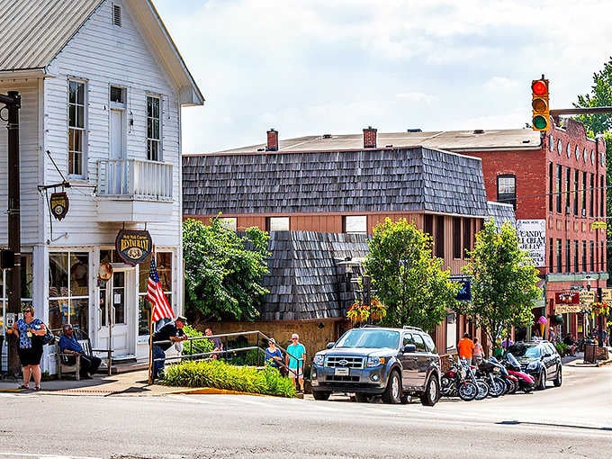 Nashville's downtown corner serves up equal parts fudge shops, art galleries, and pure small-town magic.