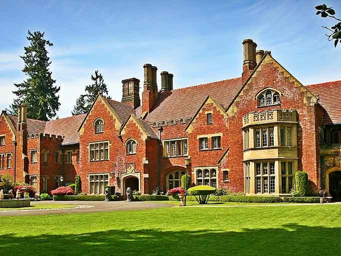 Those red brick chimneys reaching skyward make this castle look like it wandered over from the English countryside.