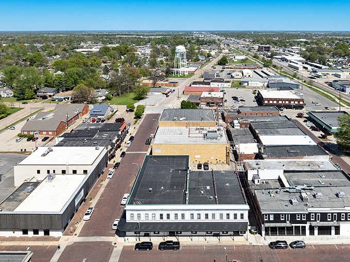 From up here, Sikeston stretches out like a well-kept secret, with the old water tower standing guard over a town that clearly takes pride in itself.