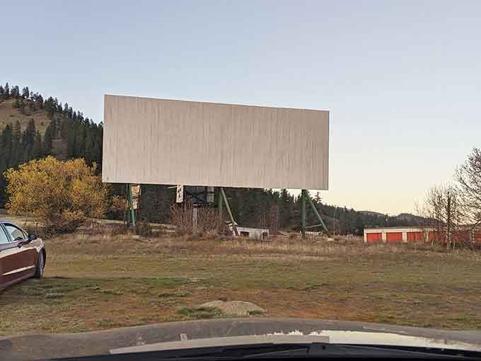 That big white rectangle against the pines is proof that the best things in life are beautifully simple.