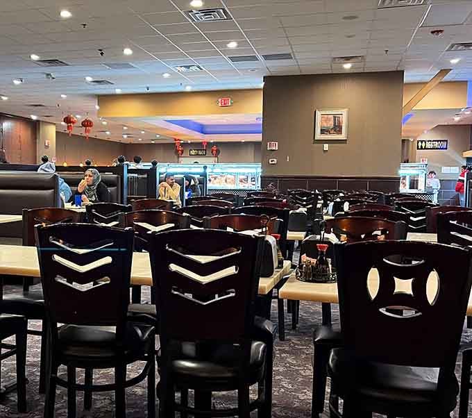 Comfortable, welcoming, and ready for action, this dining room means serious business.