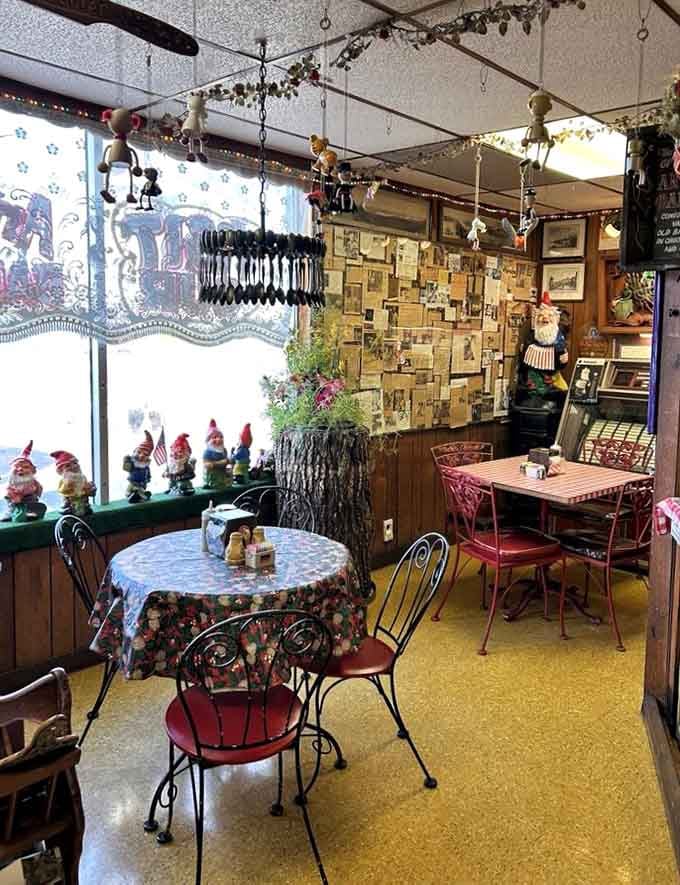 Inside Heidelberg Haus, gnomes line the windowsill like tiny regulars who never give up their seats.