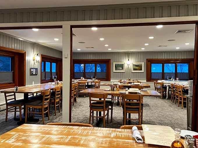 Warm wooden tables, soft lighting, and landscape paintings on the wall, this dining room means serious business.