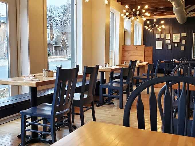 Clean lines and warm wood create the perfect backdrop for your morning feast without any fussy distractions.