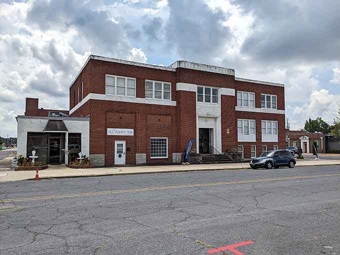The Old Sylacauga City Hall stands proud, reminding everyone that history built things to last.