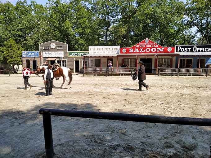 When the sheriff draws first, the whole crowd leans forward. Nobody checks their phone.