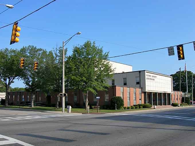 Hamilton's Marion County Courthouse stands tall and tidy, the kind of civic anchor that says this town means business.