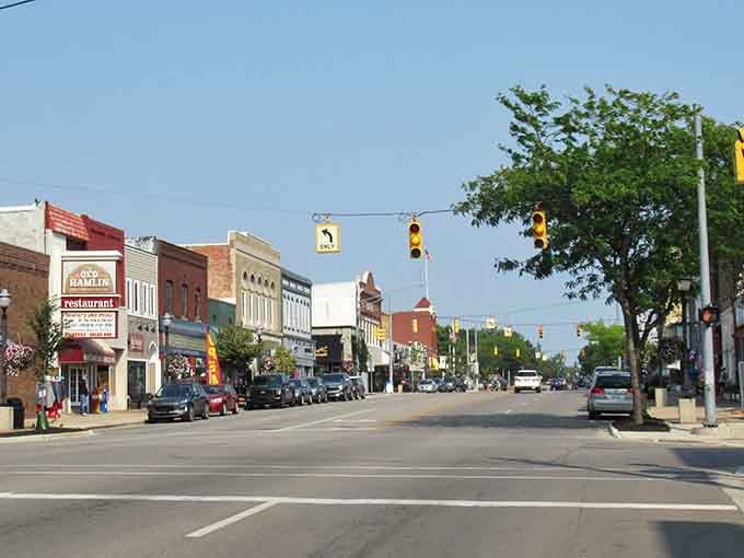Tree-lined streets lead your eye down this classic downtown where parking is easy and stress is optional.