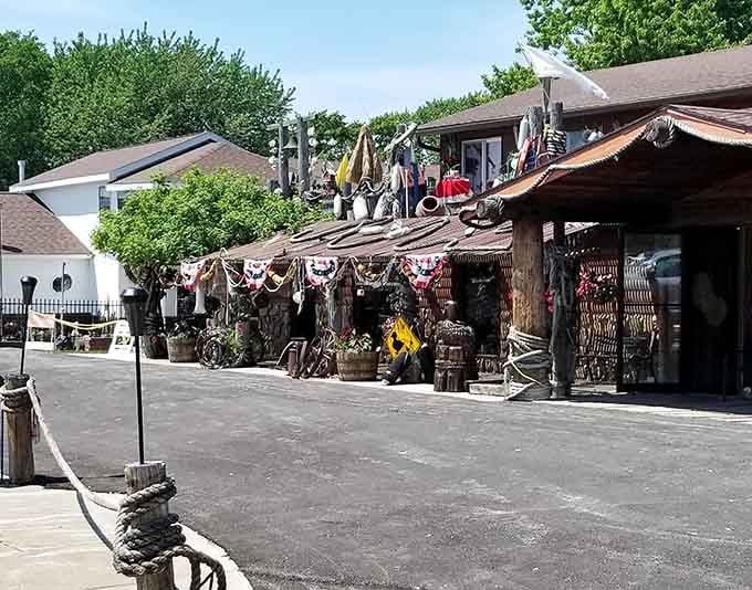 Rope, barrels, and patriotic bunting &mdash; this place decorates like your coolest uncle lives here.