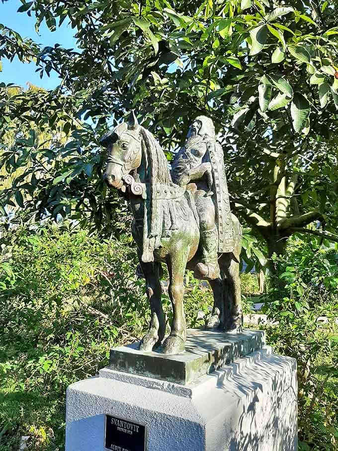 Svantovit stands guard among the tropical trees, proving that ancient warrior energy translates perfectly to Florida sunshine.