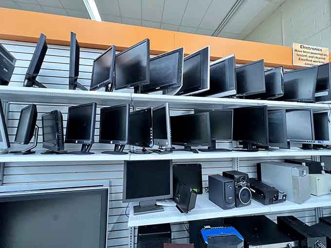 Tested, cleaned, and ready to go. These monitors prove that secondhand tech can still mean first-rate quality.