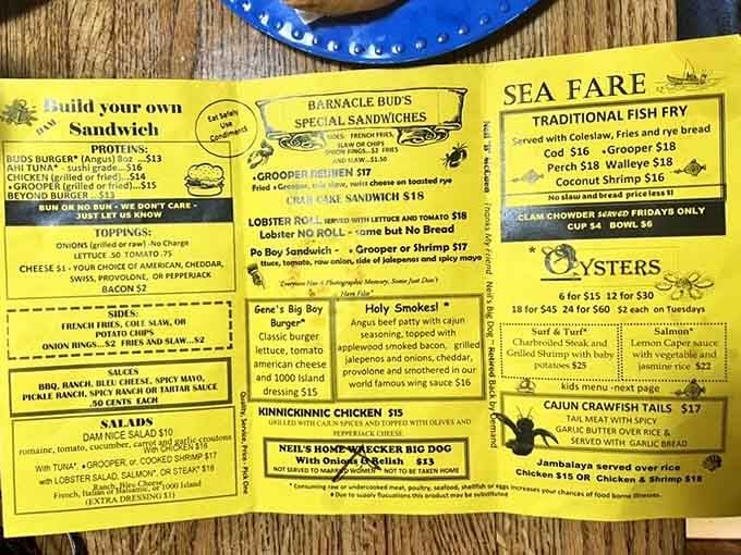 This Hole-In-The-Wall Restaurant In Wisconsin Has Crab Cakes Worth The ...