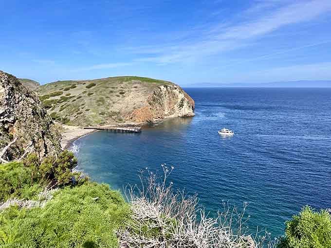 This hidden cove makes you wonder why anyone bothers flying to tropical islands for vacation anymore.