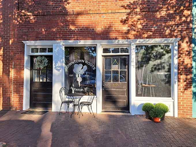 Downtown Roots welcomes you with that charming storefront appeal that makes you want to pull up a chair immediately.