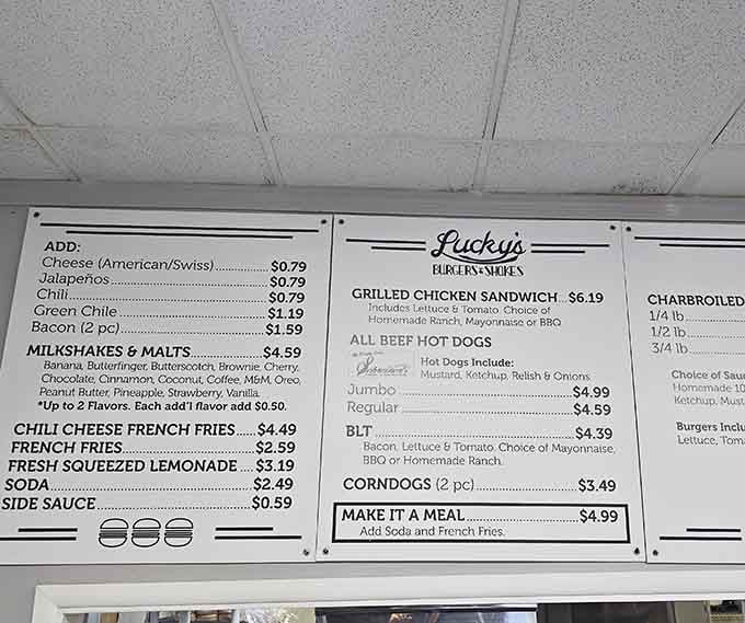 A menu board this straightforward is basically a love letter to anyone who hates making decisions.