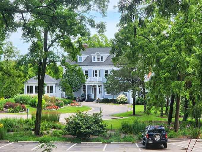 Framed by lush summer trees, Hunt Club Steakhouse looks less like a restaurant and more like a place where very good decisions get made.