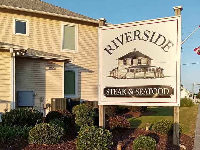 That hand-drawn house on the signage feels like a warm handshake from a place that genuinely wants your company.