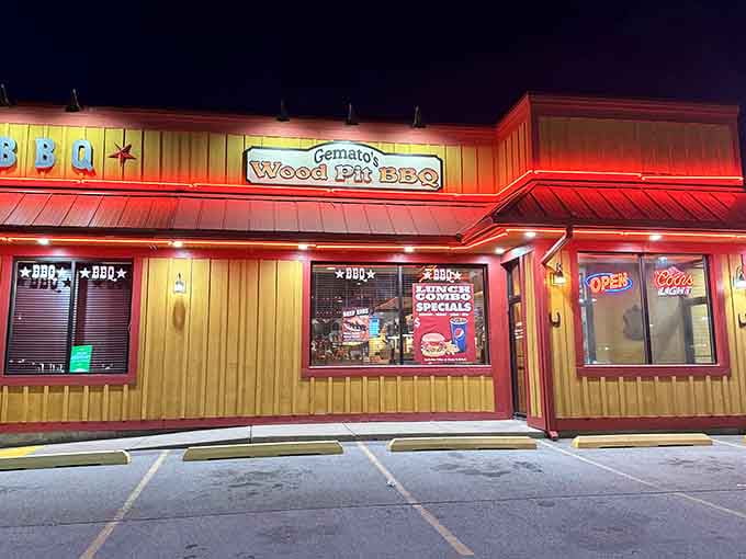When the neon lights up at night, Gemato's transforms into a barbecue beacon that rivals any Vegas marquee.
