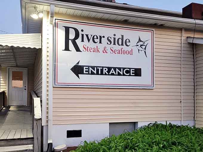 When the entrance arrow points left and your stomach is growling, there's really only one correct decision to make.