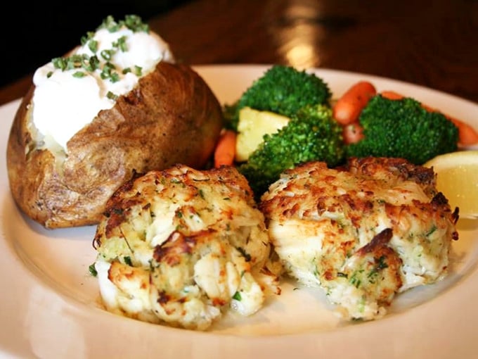 Golden, crispy, and packed with real crab, these beauties are the reason people keep coming back to Easton.