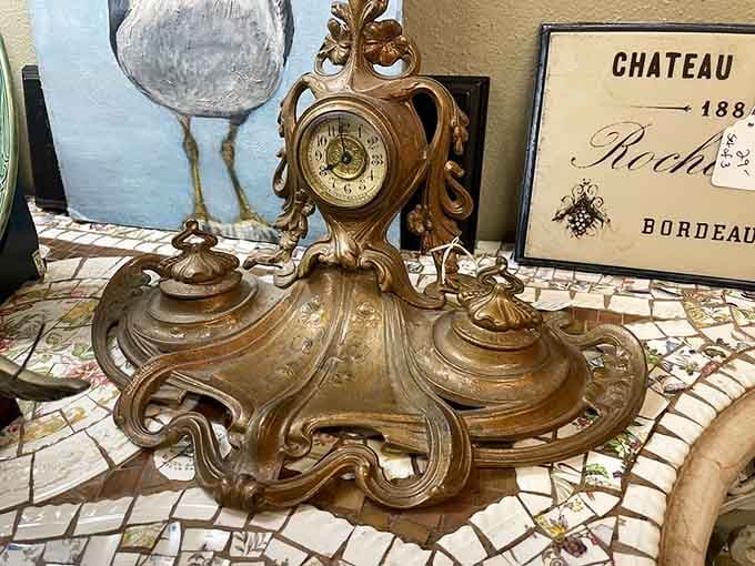 This 3-Story Florida Antique Mall Looks Expensive, But It's Full Of $10 ...