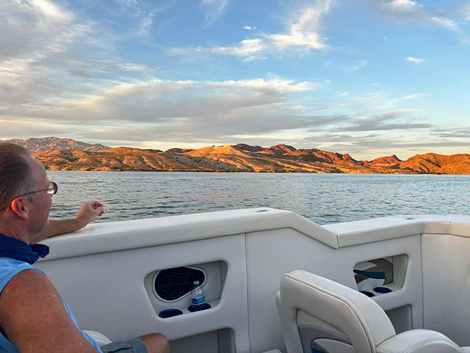 Wide open lake, mountain ridgelines, and a cool breeze. Your stress doesn't stand a chance.