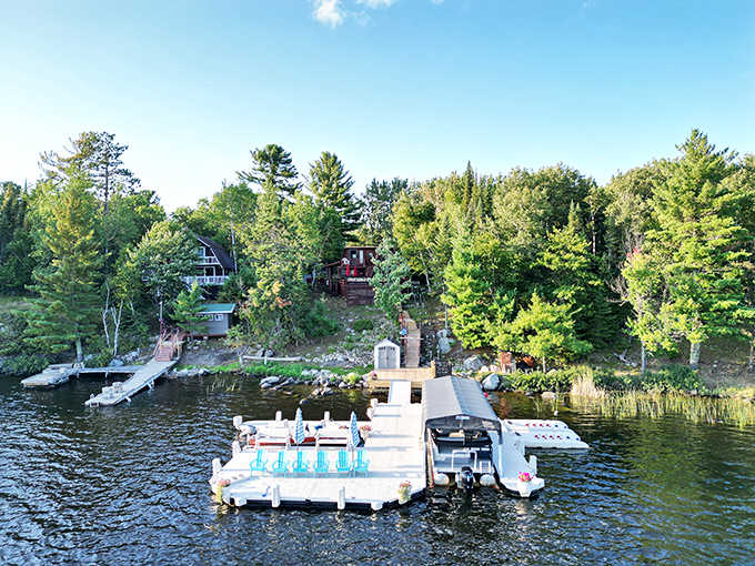 Pine trees, a private dock, and sparkling water &mdash; this place is basically nature showing off its best work.