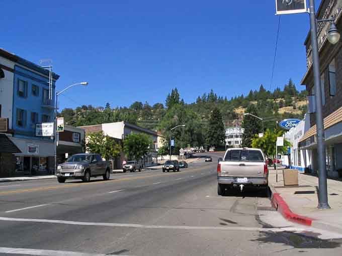 Susanville's wide main street rolls uphill toward pine-covered ridges, practically daring you to explore what's beyond.