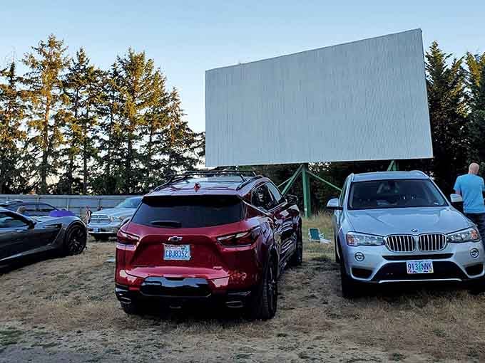 A row of cars facing that big white screen is a sight that never gets old, not even a little.