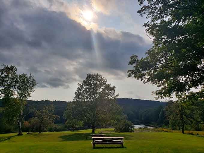 Even mountains need a breather sometimes, and this peaceful spot proves they've got better taste in real estate than most.