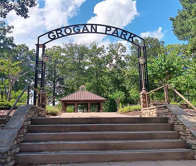 Grogan Park's welcoming arch says it all: come on in, stay a while, breathe easy.