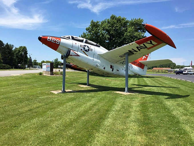 This twin-engine trainer sits ready for its close-up, proving retirement can still look pretty darn good.