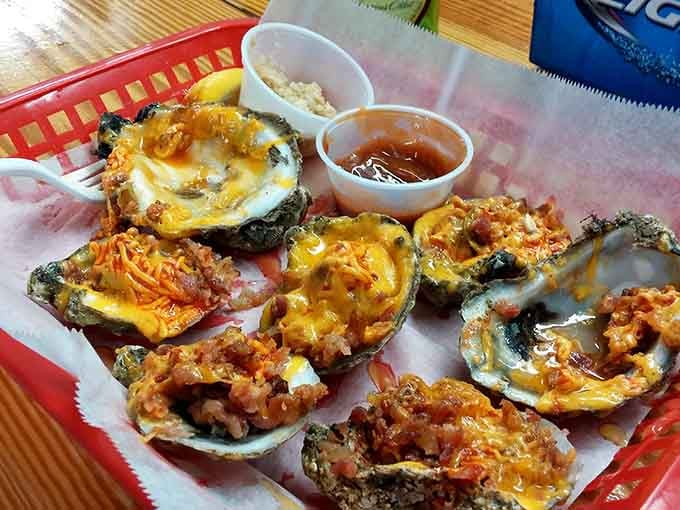 Melted cheese, crispy bacon, and perfectly cooked oysters in one bite, someone in Eastpoint clearly understands the assignment.