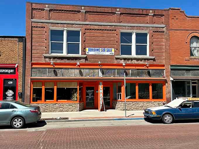AlMack's Kitchen sits right on Main Street, where good food and good company always find each other.