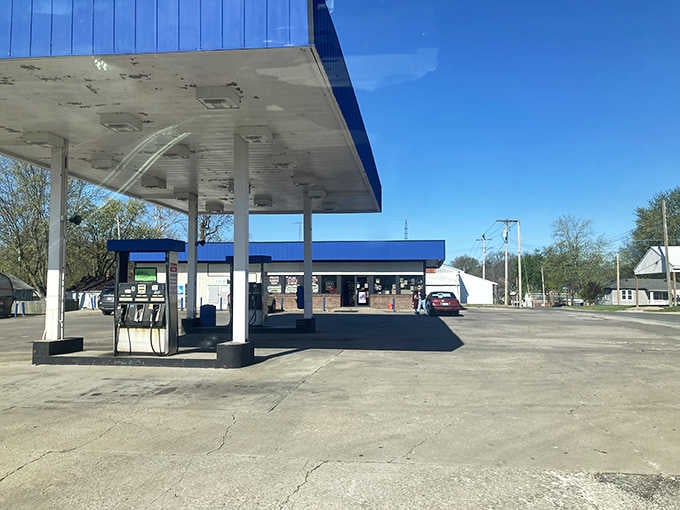 A no-frills fuel stop that gets the job done, because not everything needs to be complicated to be useful.