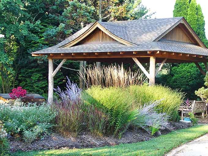 The ornamental grasses and carefully designed plantings show what passion and green thumbs can accomplish together.