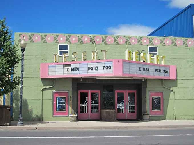 The Desert Historic Theatre, where small-town movie nights still feel like a genuine event worth dressing up for.