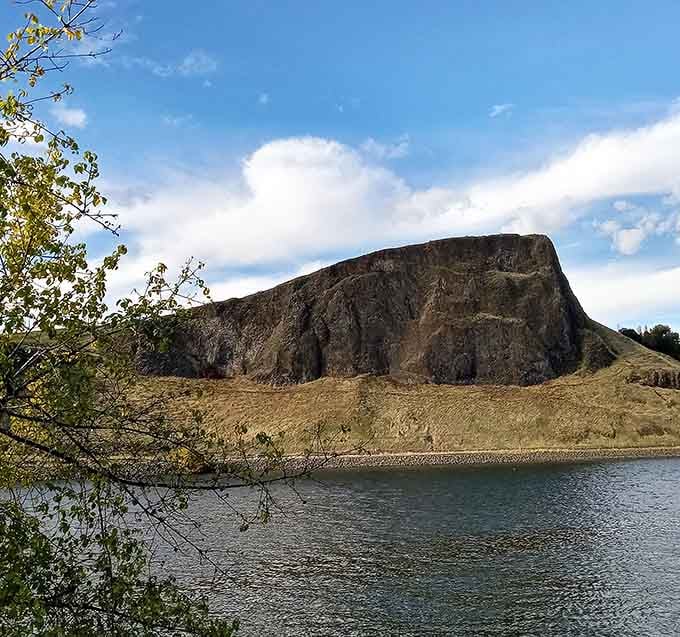 Swallows Nest Rock rises dramatically from the water, proving Mother Nature shows off even in small towns.