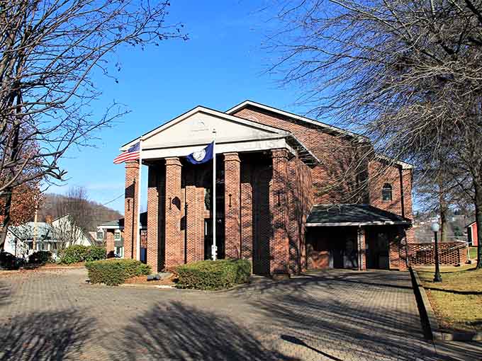 Colonial-style columns and red brick architecture give this courthouse the gravitas every small town deserves.