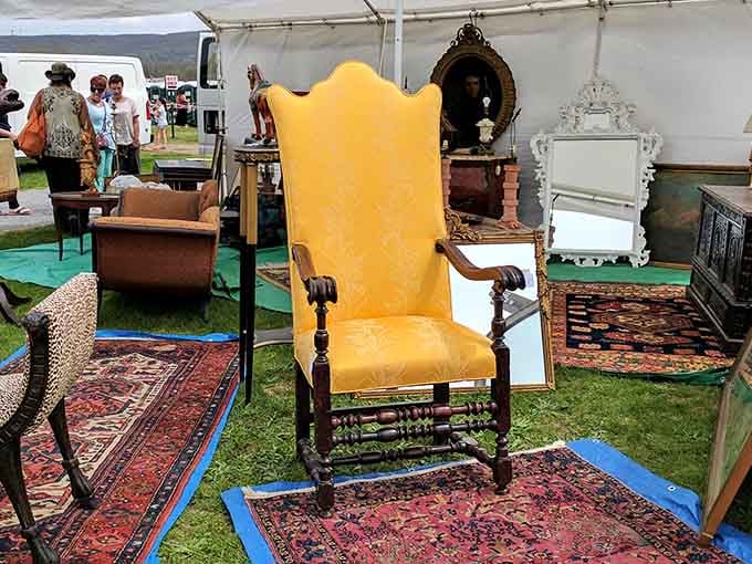 That golden throne of a chair is basically screaming, "Someone important sat here, and now it could be you."