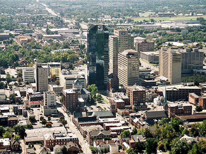 Breathtaking aerial views showcase your stunning perspective of the towering skyscrapers, historic buildings, and lush green spaces throughout Lexington.