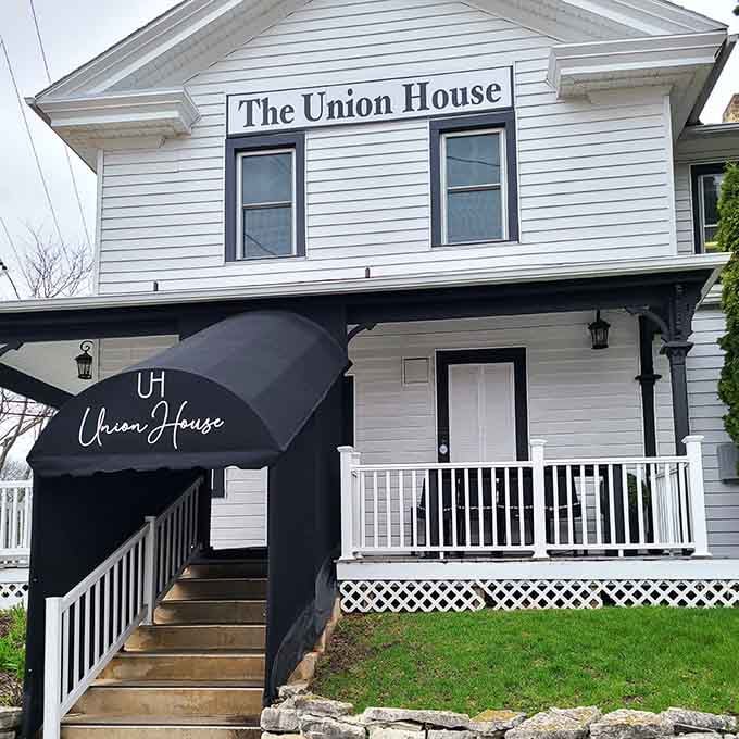Fresh spring grass frames the Union House entrance, proving that good bones and great style never go out of fashion.