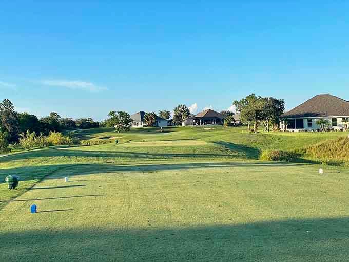 Highlands Ridge Golf Course rolls out like a green carpet, and nobody here is charging you a fortune to walk it.
