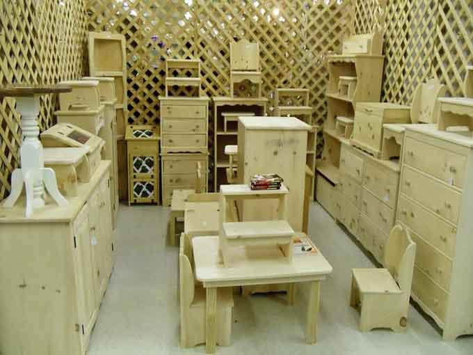 Clean lines, solid wood, and endless possibilities, this booth is basically a furniture lover's dream come true.