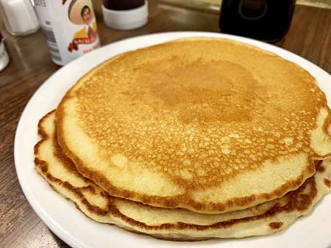 Pancakes stacked like golden records, each one a certified hit you'll want to play again.