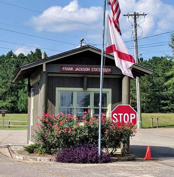 The entrance gatehouse greets you with flowers and the Alabama state flag, which is a pretty solid welcome committee.
