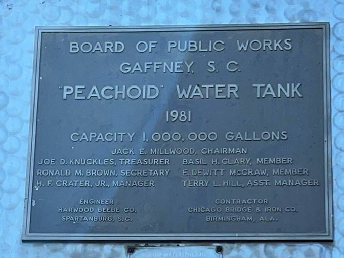 One million gallons of water storage never looked so deliciously artistic, thanks to some creative civic planning back then.